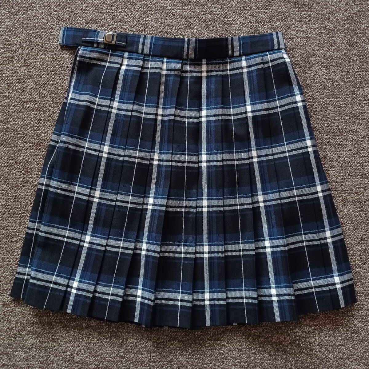 Yahoo!オークション - W63/総丈48m/スカート/ネイビー×スカイブルー/...