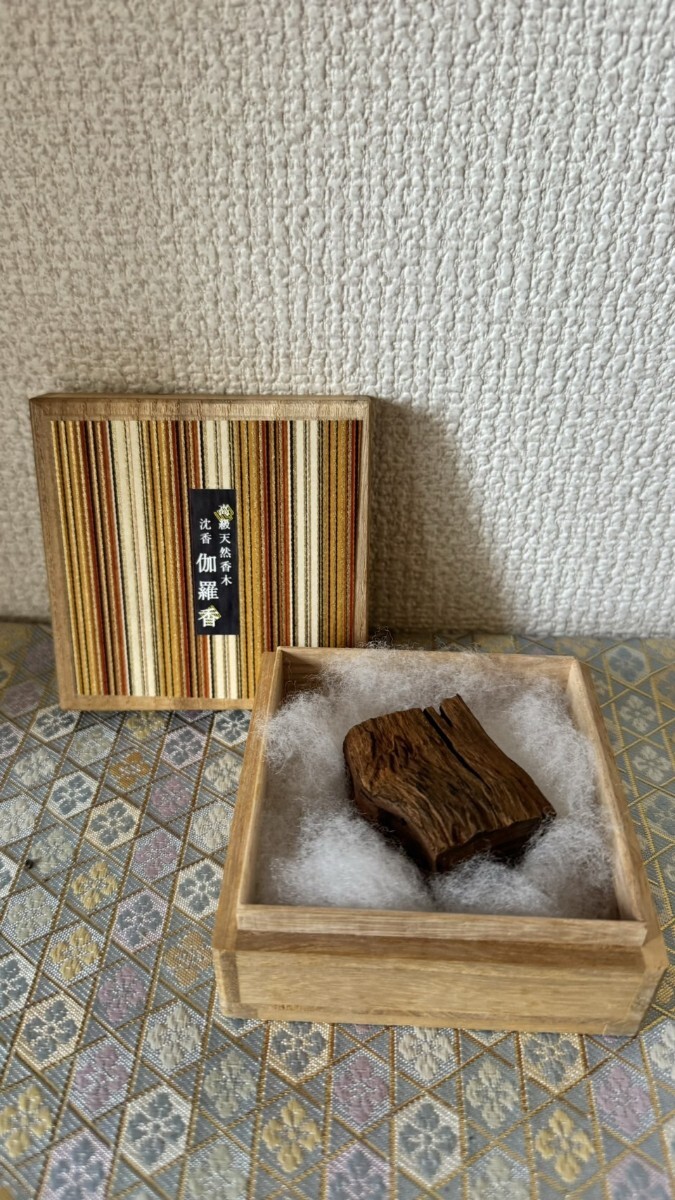 Yahoo!オークション - 高級天然香木 沈香（伽羅香）98g 伽羅 沈香 ベト...