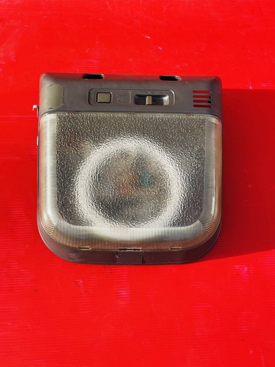 Yahoo!オークション - 純正 いすゞ イスズ ギガ CYJ77W ルームランプ ...