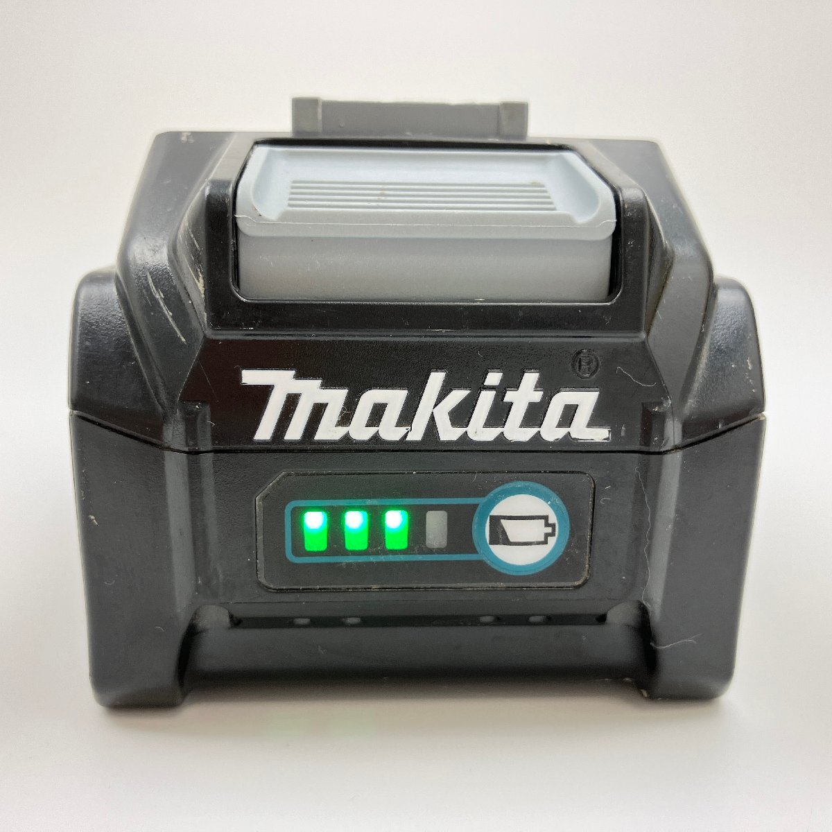 A makita マキタ リチウムイオン バッテリ BL4040 40V 4.0Ah DC36V 充電回数17回(その他)｜売買されたオークション情報、yahooの商品情報をアーカイブ公開 ...