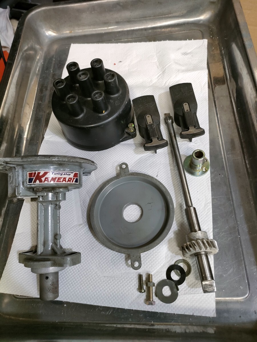 Yahoo!オークション - 亀有エンジンワークス L6 L型 デスビ キャップ ...