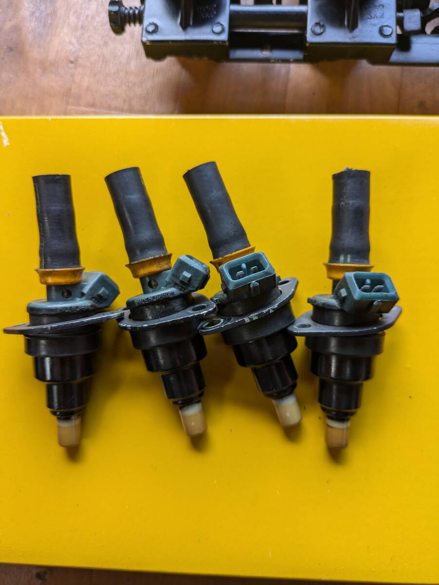 Yahoo!オークション - 750ターボ 750TURBO インジェクタ ①