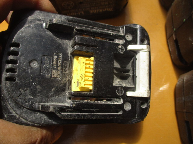 Yahoo!オークション - k978 マキタ BL1430 14.4V