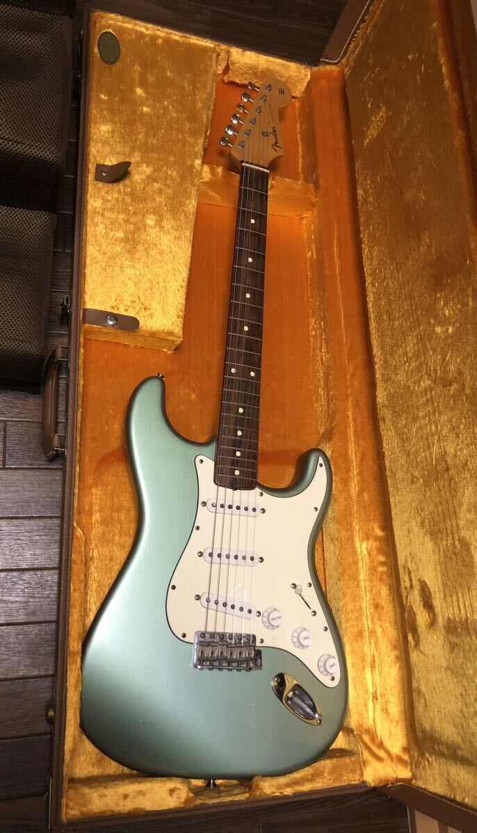 Yahoo!オークション - Fender USA American Vintage 62 Stratocaster