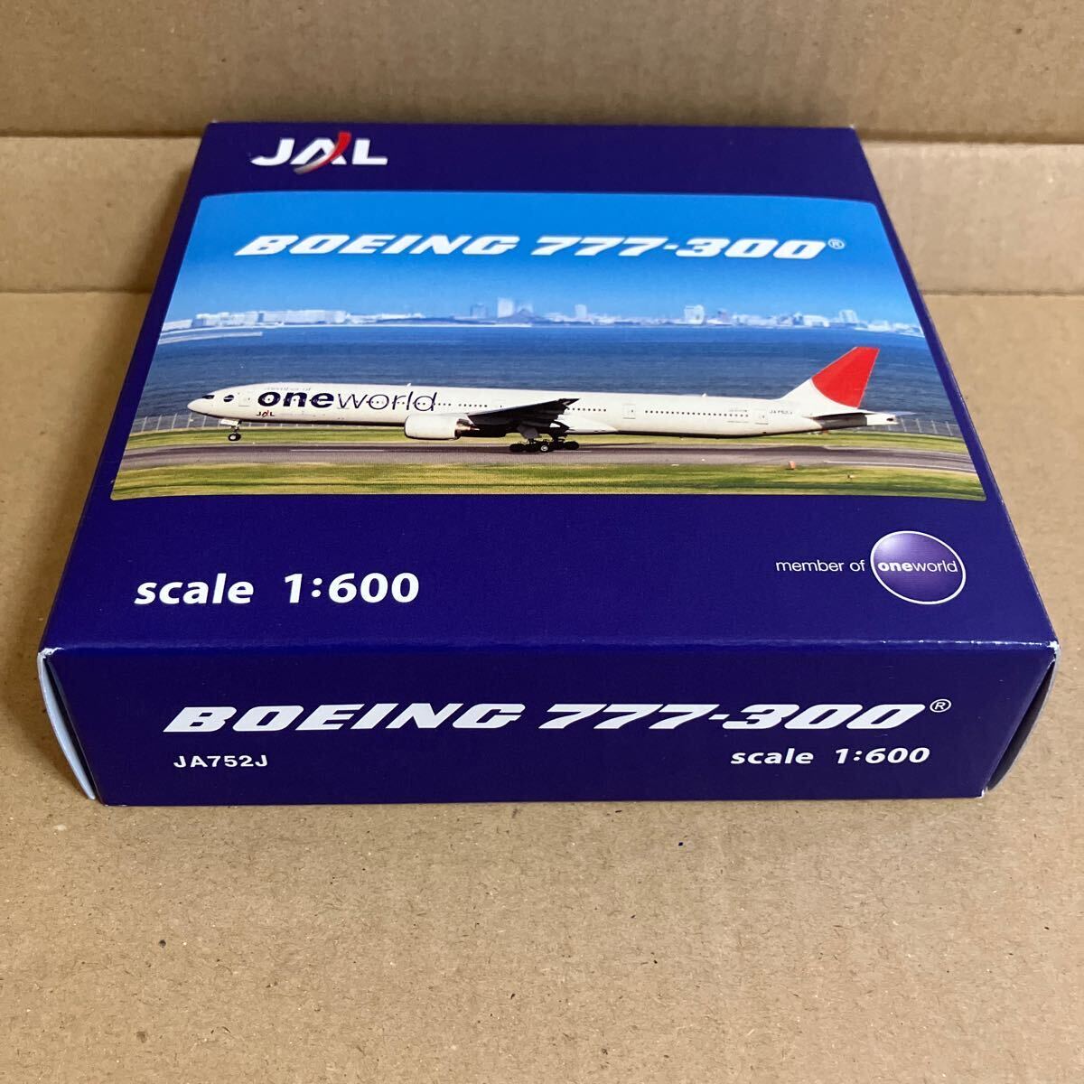 Yahoo!オークション - JALUX企画品 SCHABAK 1/600 JAL B777-300 onewo...