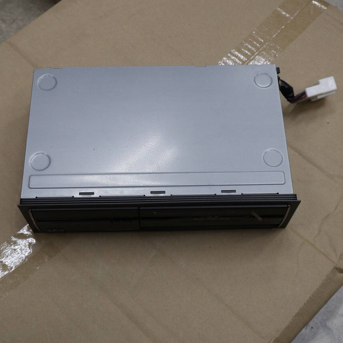 Yahoo!オークション - 30セルシオ UCF30 UCF31 前期 純正 DVDチェンジャー