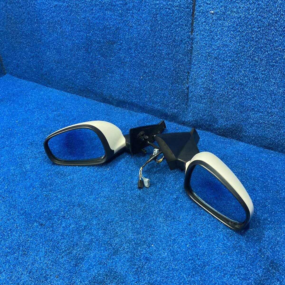 Yahoo!オークション - [AK-0019944][B2-1] H26 アルファロメオ ミト 95...