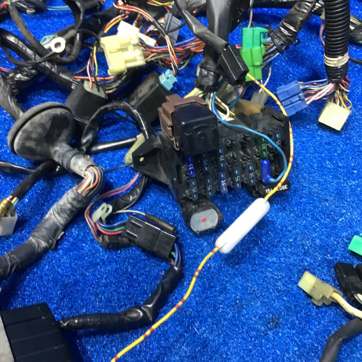 Yahoo!オークション - [AK-0021007][А2] H4 スズキ カプチーノ EA11R ...