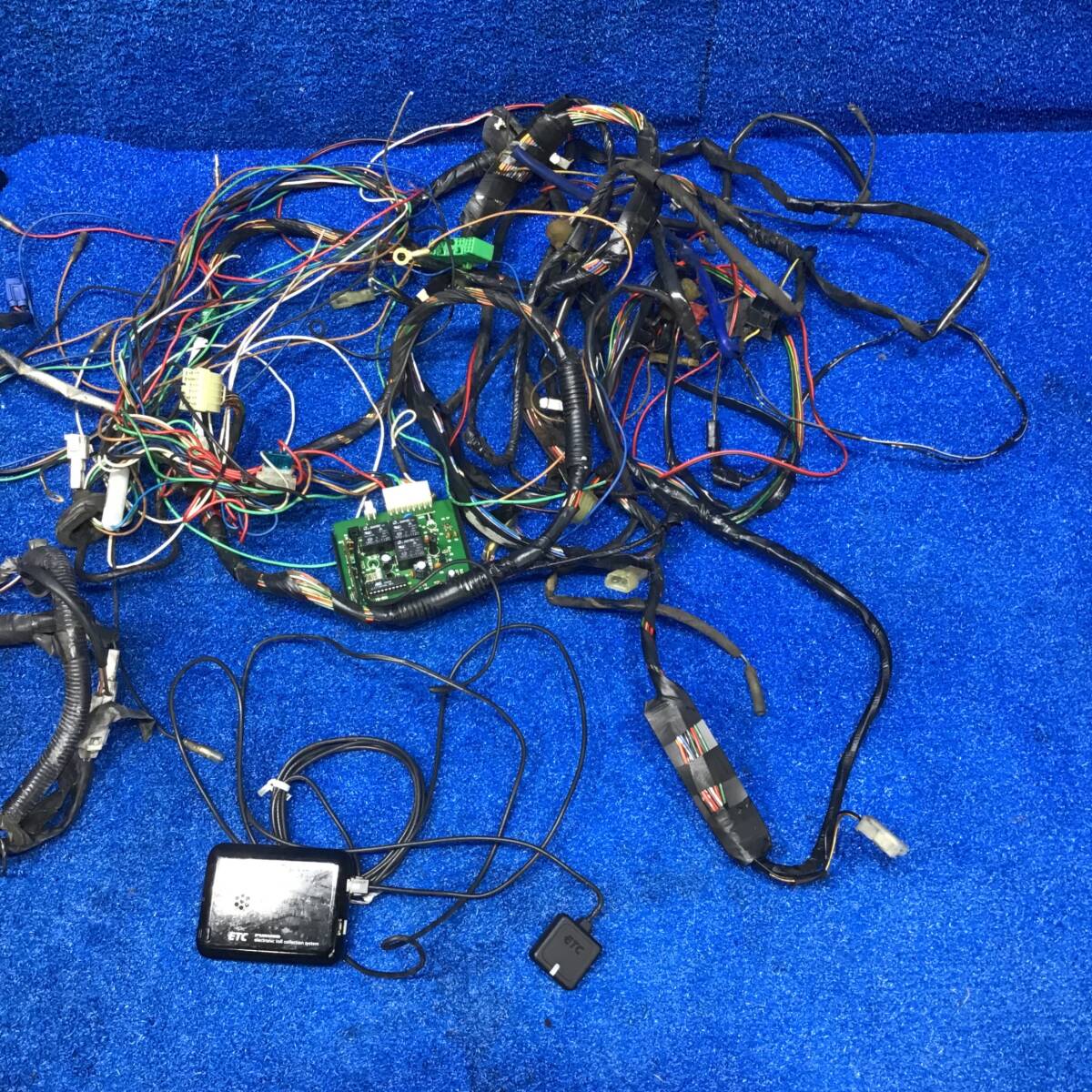 Yahoo!オークション - [AK-0021007][А2] H4 スズキ カプチーノ EA11R ...