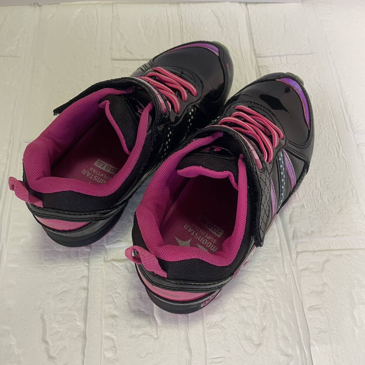 Yahoo!オークション - 運動靴 女の子 20cm ジャンク品