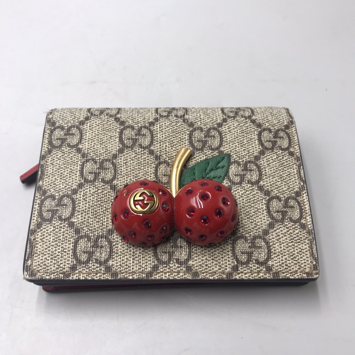 Yahoo!オークション - D GUCCI グッチ チェリー付き 二つ折り財布