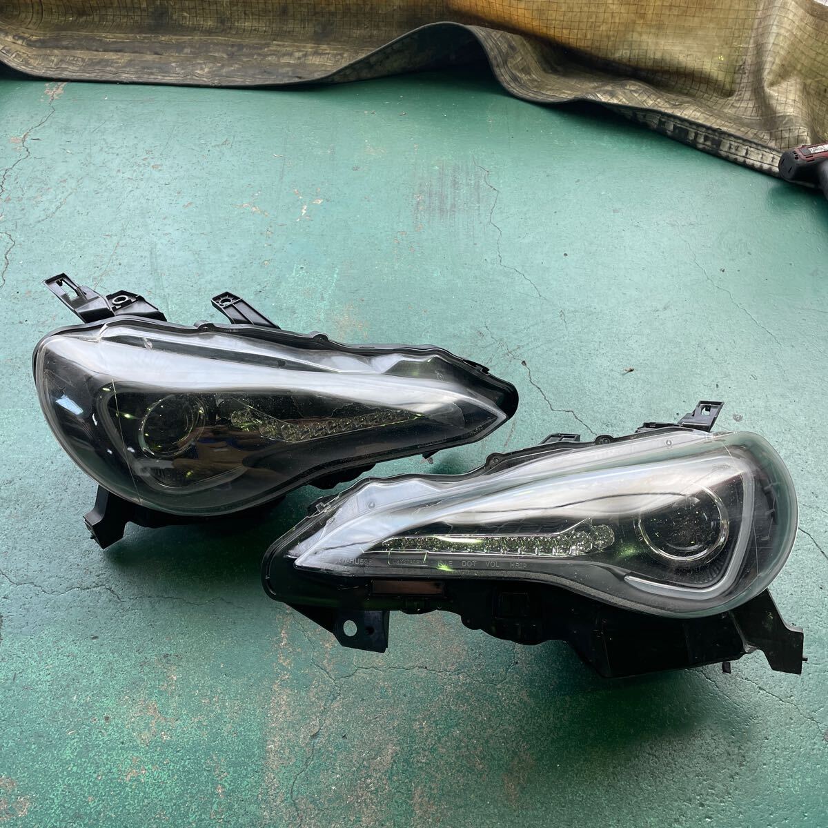 Yahoo!オークション - ZN6 86ヘッドライト