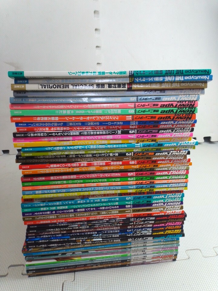 Yahoo!オークション - 特撮ニュータイプ 約47冊 大量セット Newtype 2...