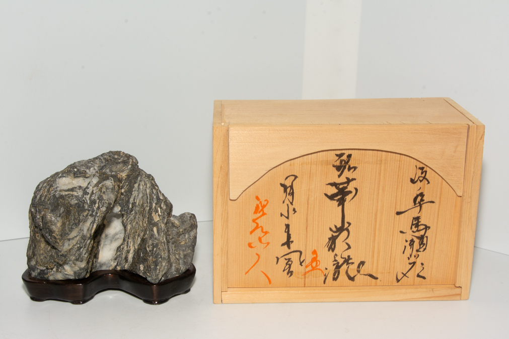 馬瀬川石 華厳乃瀧 水石 銘石 盆石 鑑賞石 盆栽 煎茶道具 書道具 床飾り(その他)｜売買されたオークション情報、yahooの商品情報をアーカイブ公開 - オークファン（aucfan.com）