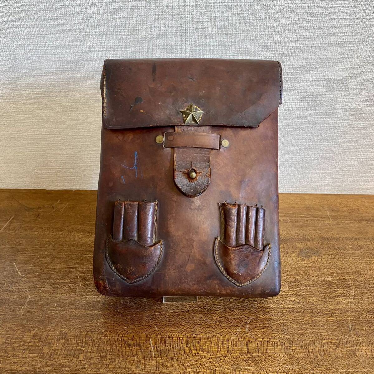 当時物 旧日本軍 レザー ショルダーバッグ / 革鞄 装備品 ミリタリー 軍装 マップケース 実物(個人装備)｜売買されたオークション情報、yahooの商品情報をアーカイブ公開 ...
