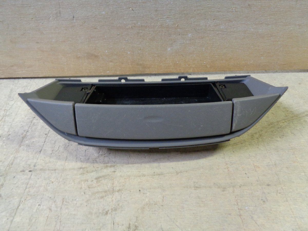 Yahoo!オークション - AZR65 ノア 前期 純正 オプション センター小物...