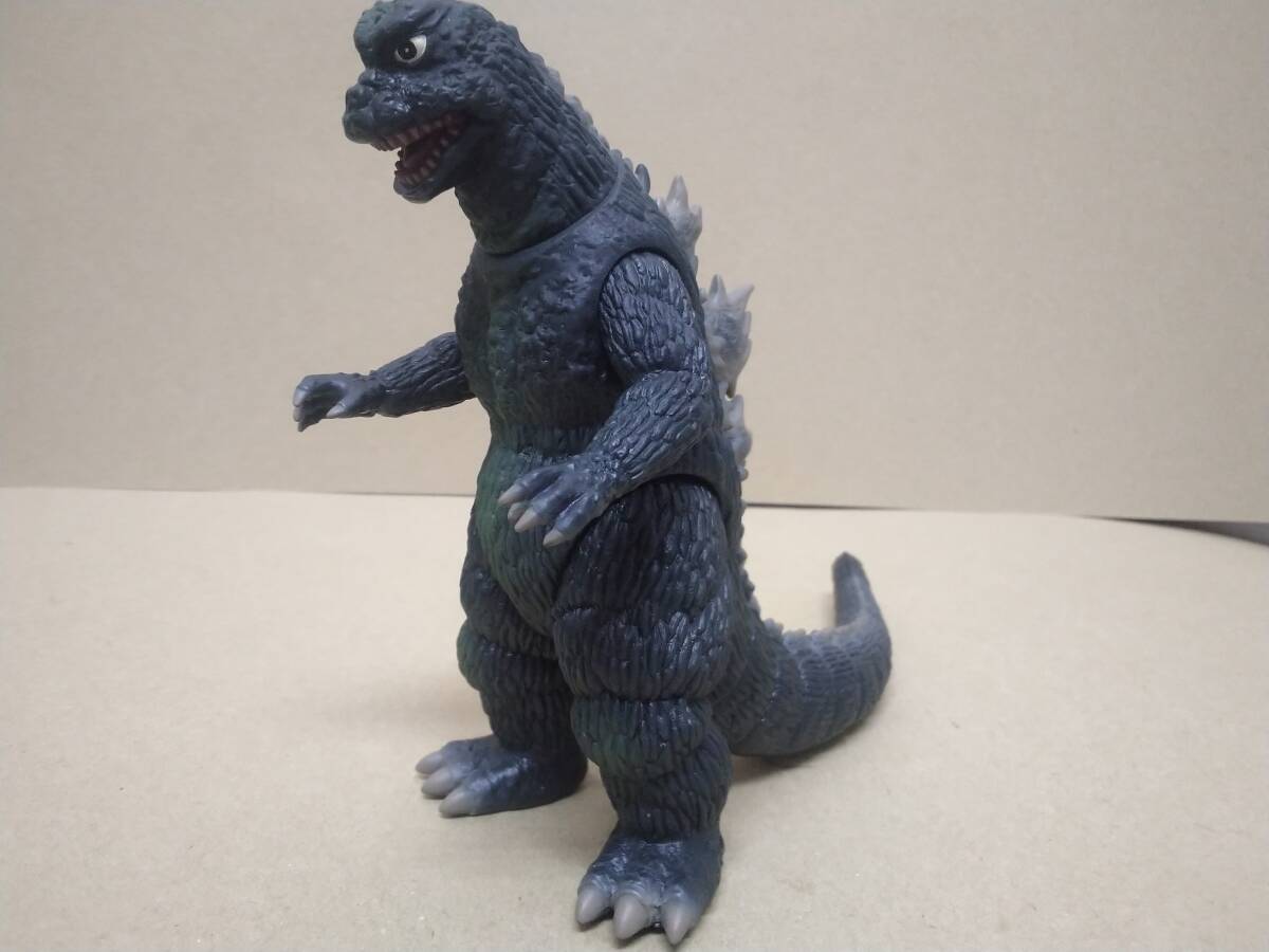 Yahoo!オークション - ゴジラ 50周年記念メモリアルボックス ゴジラの...