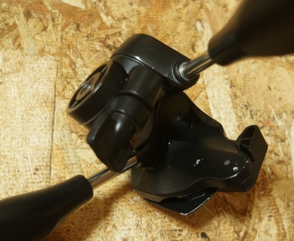 SLIK 耐荷重5㎏ SH-705E クイックシュー式3WAY 雲台 スリック(雲台、プレート)｜売買されたオークション情報、yahooの商品情報をアーカイブ公開 - オークファン ...