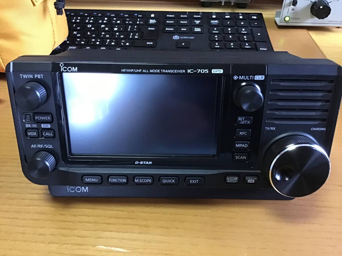 Yahoo!オークション - 【美品】IC-705＋AH-705＋MBF-705×2 ＋付属品多数