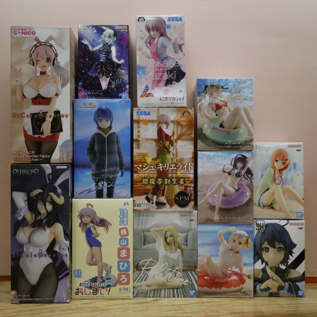 Yahoo!オークション - 玩E74 フィギュア【120】13点まとめ プライズ オ...