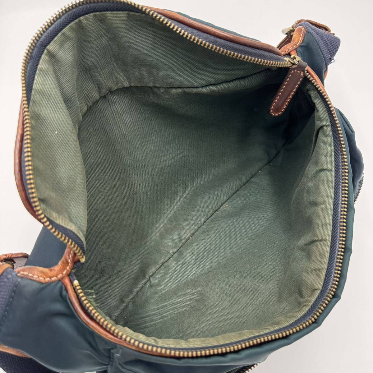 Yahoo!オークション - B 高級感溢れる 'イタリア製' Felisi フェリージ...