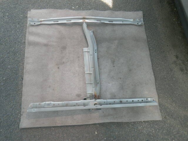 Yahoo!オークション - ネイキッド F L750S コアサポート 中古品 3450