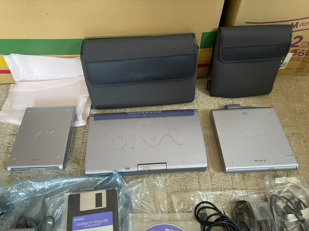 SONY ソニー ノートパソコン VAIO PCG-C1S フロッピーディスクドライブ等付属品あり(13インチ未満)｜売買されたオークション情報、yahooの商品情報をアーカイブ公開 ...