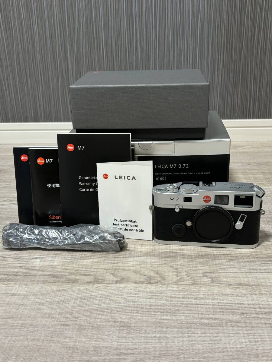 Yahoo!オークション - 【未使用品級】ライカ Leica M7 0.72 ボディ シ...
