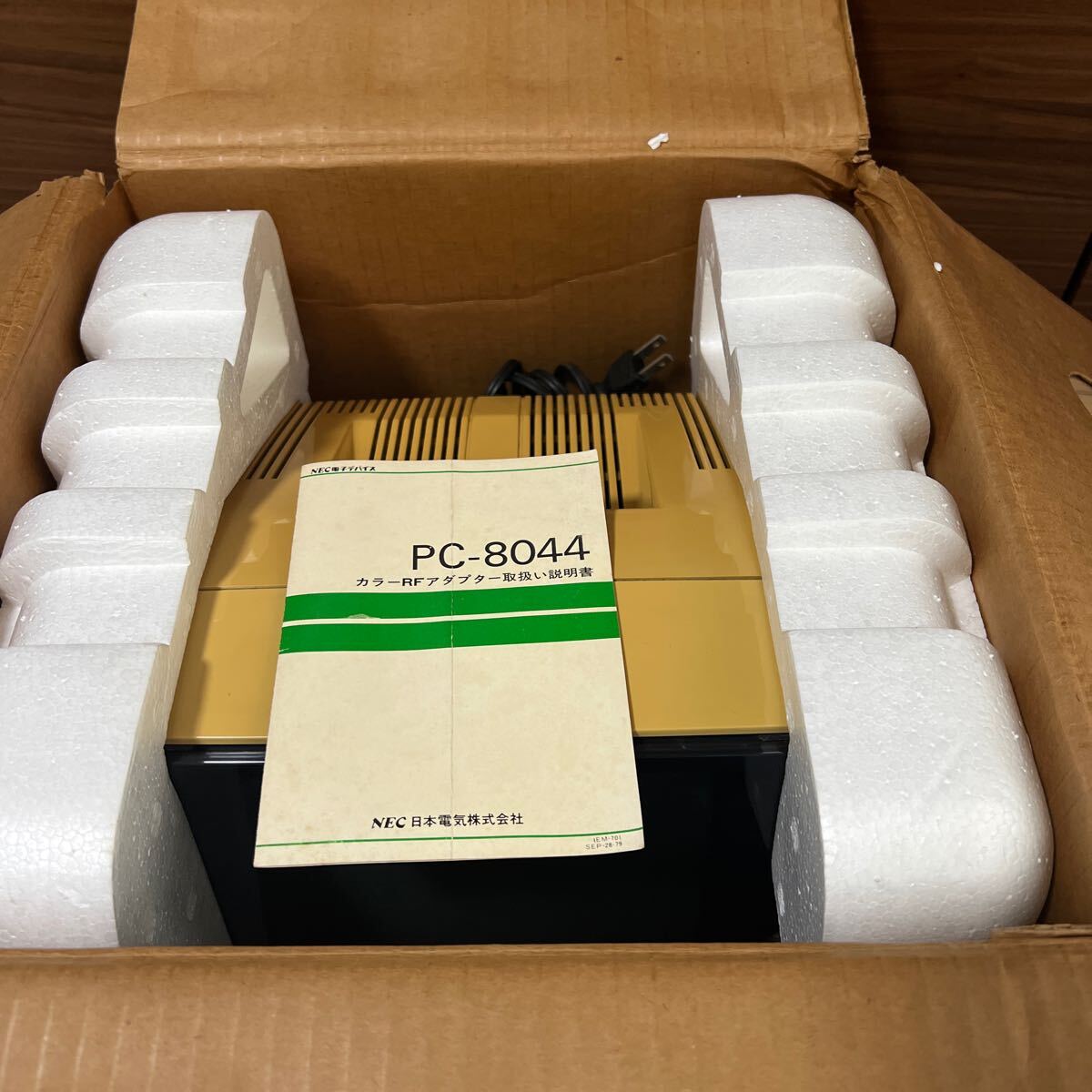 Yahoo!オークション - NEC キャラクタディスプレイ 9インチ. JB-902M ...