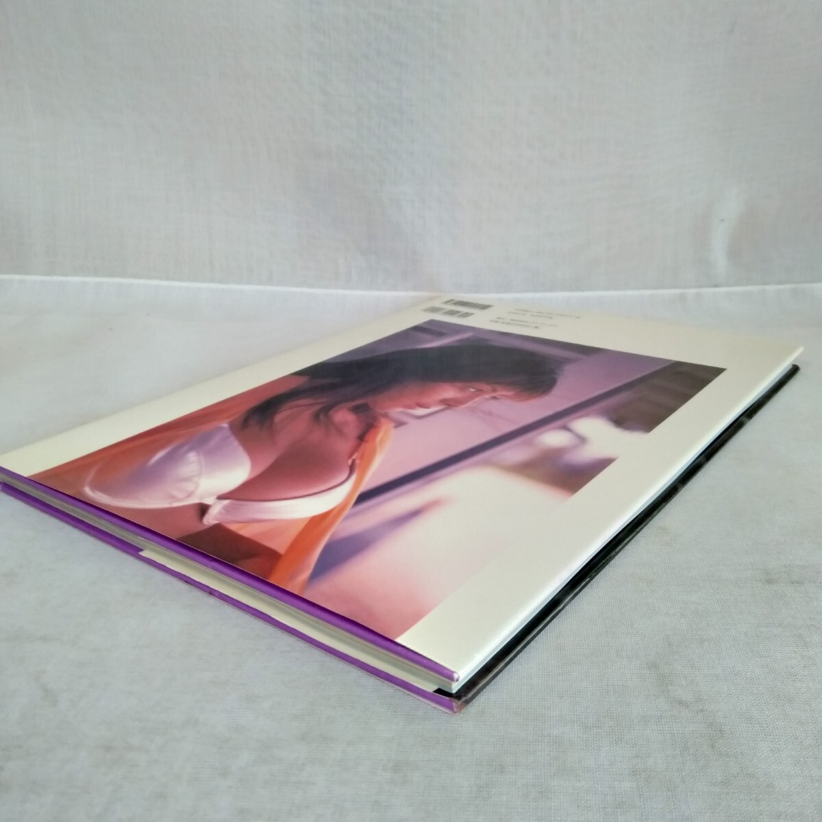 Yahoo!オークション - R396 黒田美礼 写真集 撮影 河野英 喜実 1996年 ...