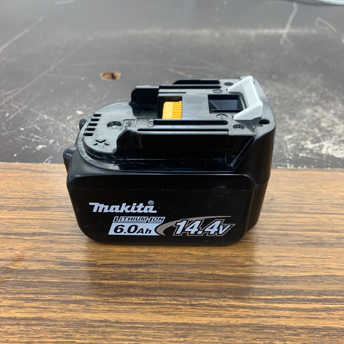 Yahoo!オークション - 中古品 makita バッテリー BL1460B 14.4v 6.0Ah ...