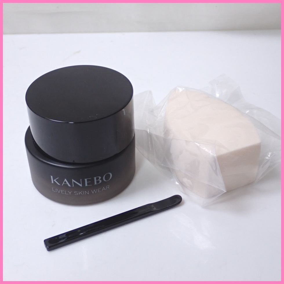 Yahoo!オークション - 新品 カネボウ化粧品 ライブリースキン ウェア ...