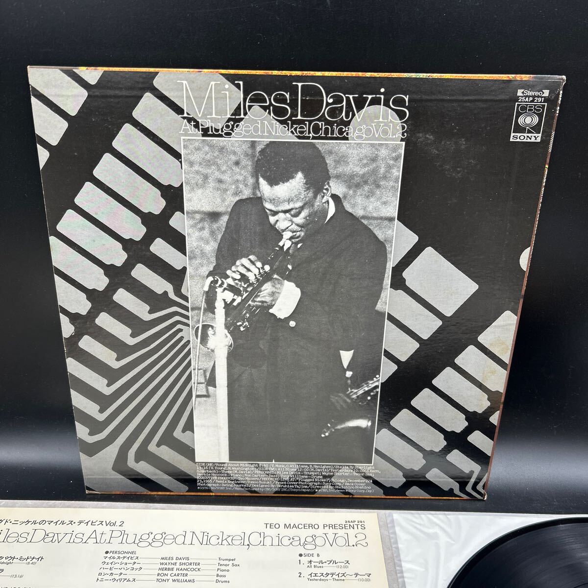 Yahoo!オークション - 3367 レコード Miles Davis「Miles Davis At...