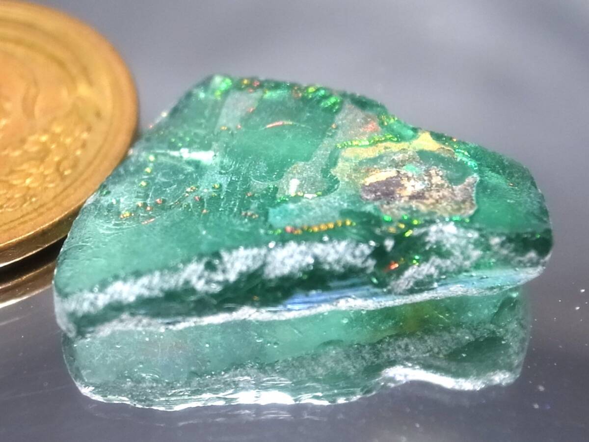 Yahoo!オークション - 12.66ct 新品・2000年の時を超えた神秘・銀化が...