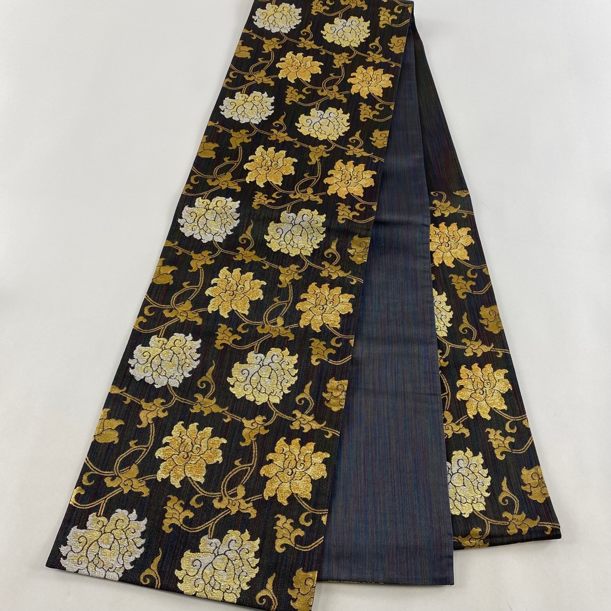 袋帯 名品 花唐草 金糸 箔 灰色 六通 正絹(仕立て上がり)|売買 袋帯 名品 花唐草 金糸 箔 灰色 六通 正絹(仕立て上がり)|売買