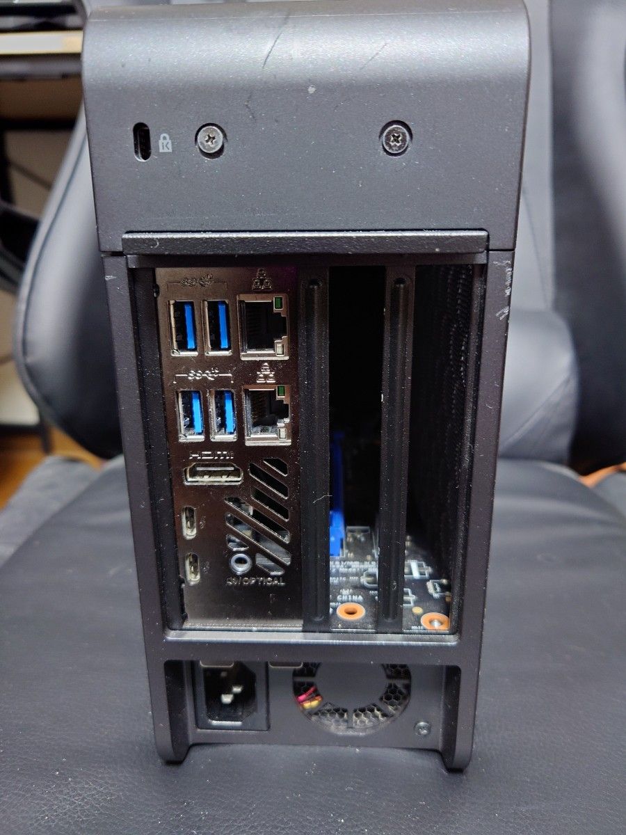 ジャンク Intel NUC 9 Extreme キット BXNUC9i9QNX1 ( i9-9980HK ジャンク Intel NUC 9 Extreme キット BXNUC9i9QNX1 ( i9-9980HK