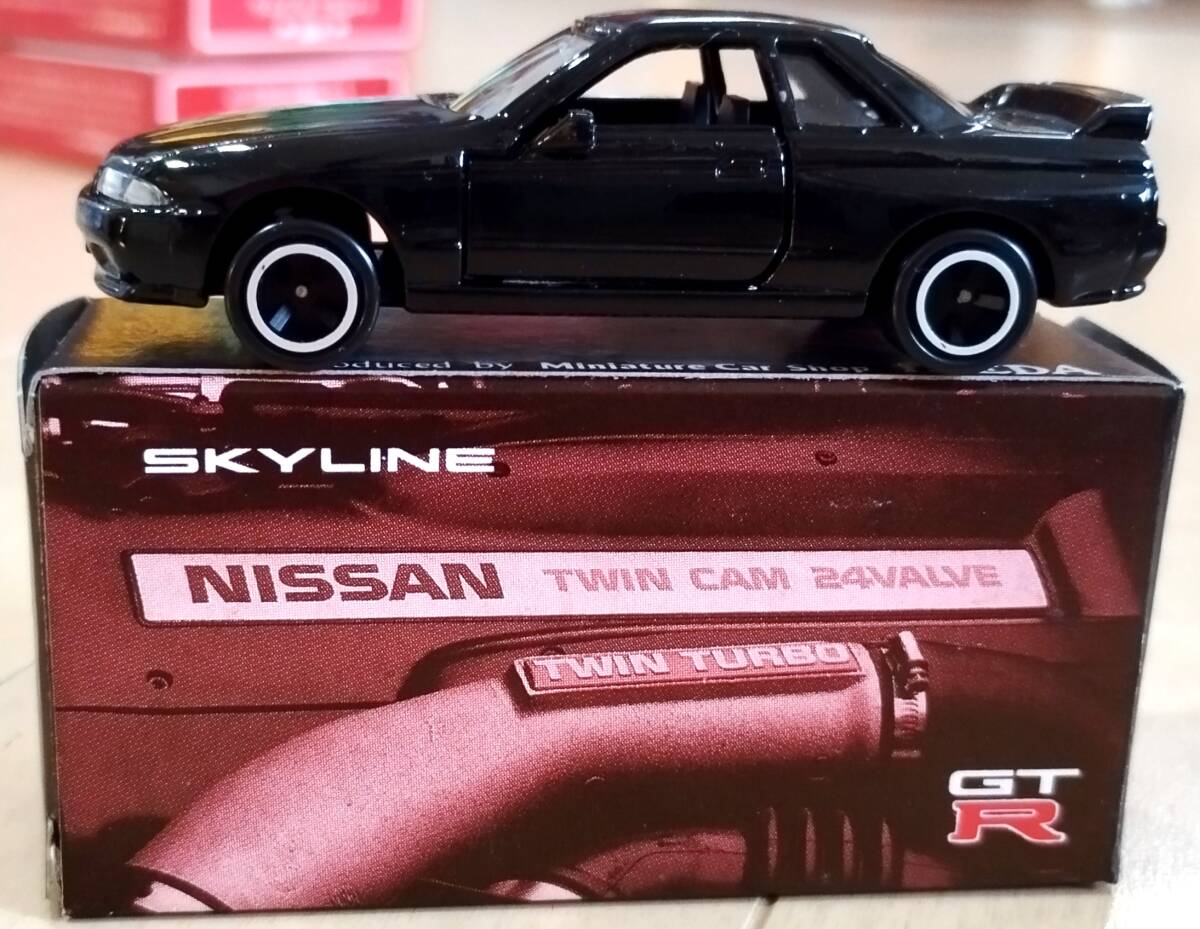 Yahoo!オークション - トミカ SKYLINE R32 GT-R 黒 IKEDA