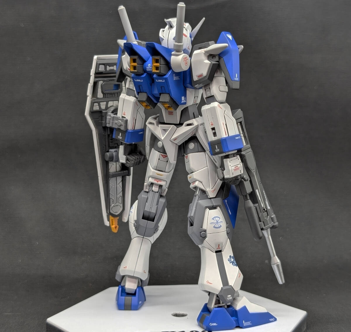 Yahoo!オークション - HG デュエルブリッツガンダム 改修 塗装 Yahoo!オークション - HG デュエルブリッツガンダム 改修 塗装