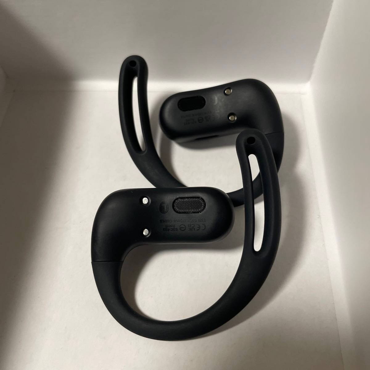 最新モデル Shokz OpenFit Air ブラック Bluetooth 完全 最新モデル Shokz OpenFit Air ブラック Bluetooth 完全