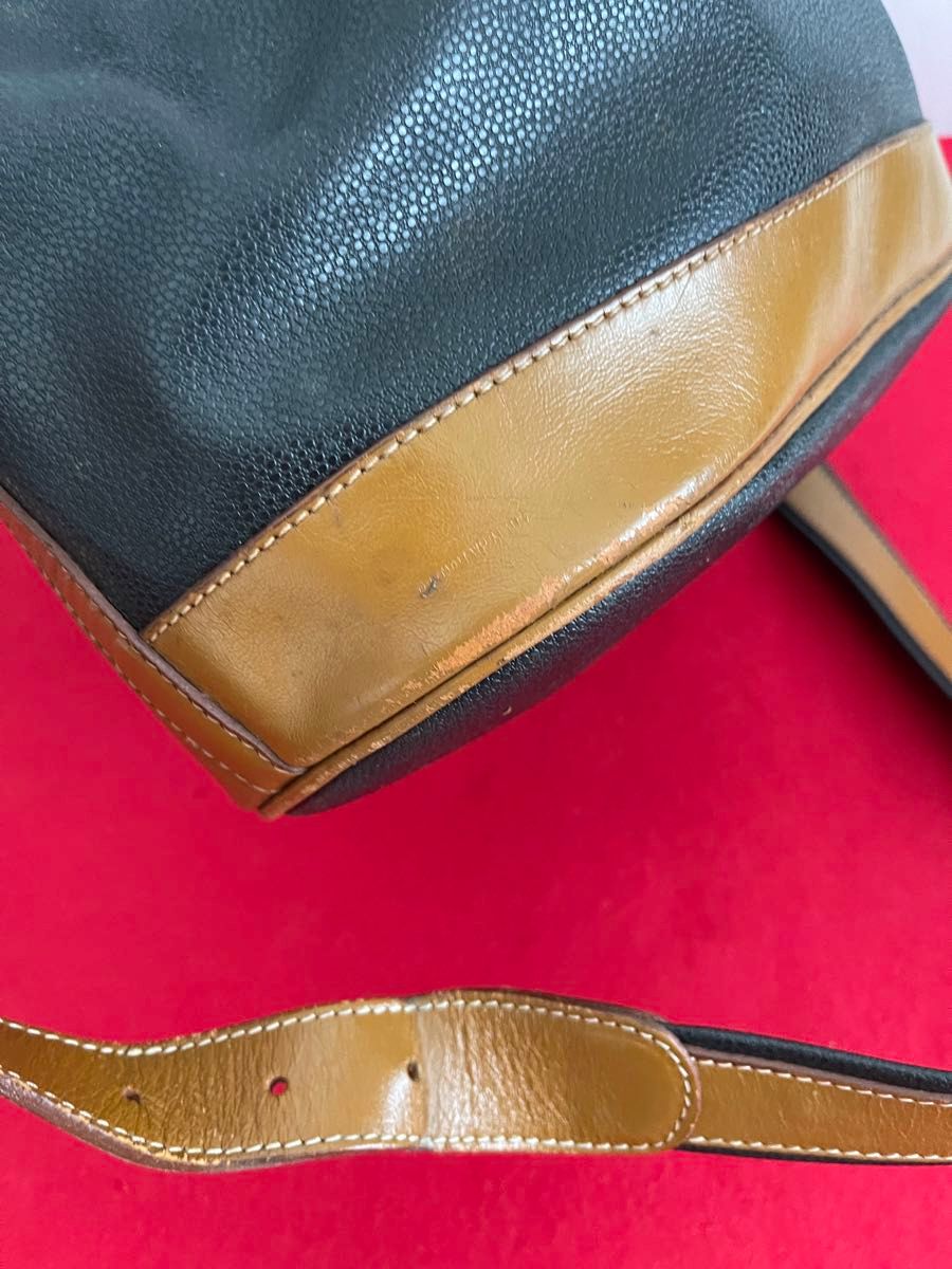 LANCEL ランセル ヴィンテージ 巾着ショルダーバッグ レザー 黒 LANCEL ランセル ヴィンテージ 巾着ショルダーバッグ レザー 黒