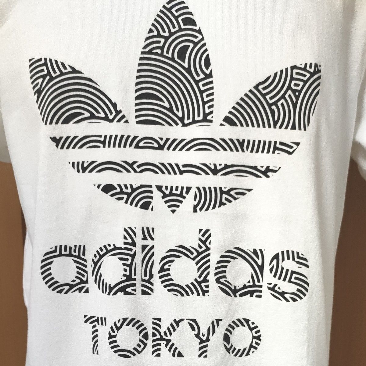 アディダス×高橋理子コラボ半袖TシャツS/M 白 オリジナルス和柄 アディダス×高橋理子コラボ半袖TシャツS/M 白 オリジナルス和柄