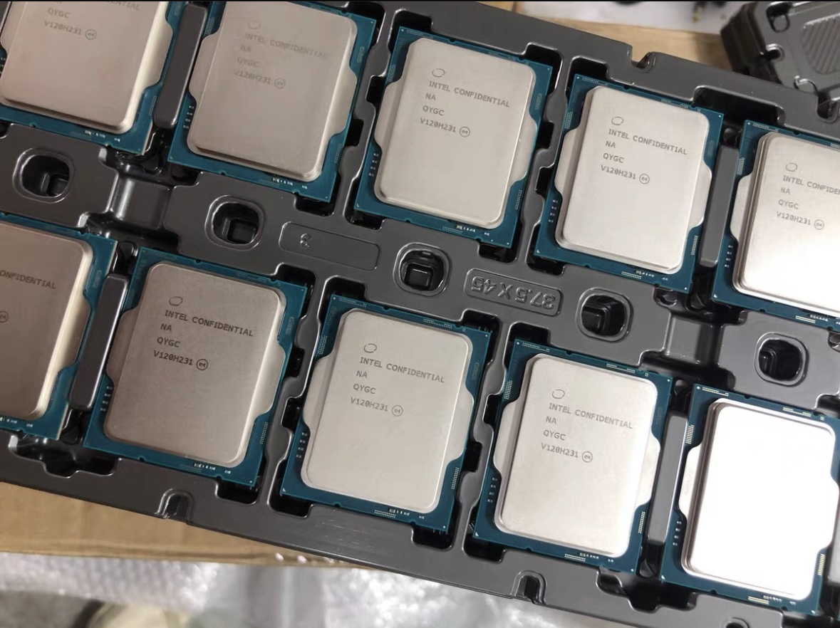 未使用品 Intel Core i5-12500 ES品 QYGC 送料無料 インテル 未使用品 Intel Core i5-12500 ES品 QYGC 送料無料 インテル