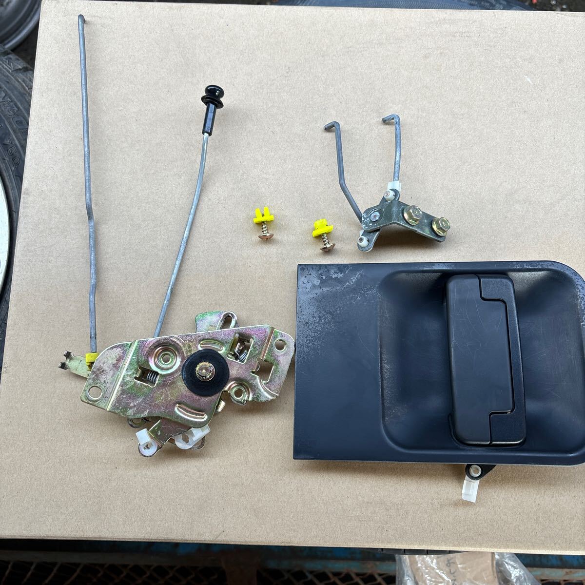 Yahoo!オークション - スバル サンバー TW1 リヤ 左側 スライド アウタ...