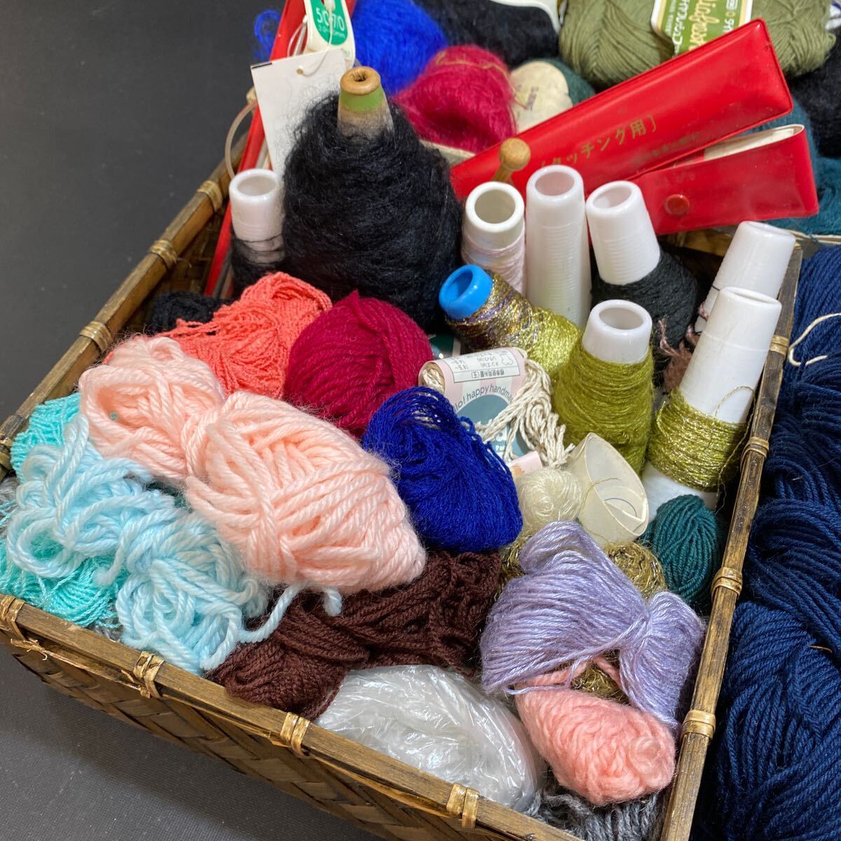 Yahoo!オークション - N 3742 [ 編み物セット まとめて ] カゴ付 高級...