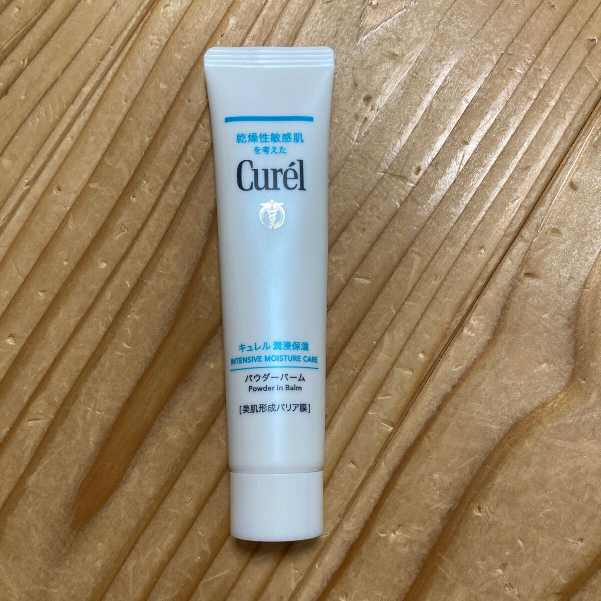 Yahoo!オークション - キュレル パウダーバーム 保湿クリーム34g