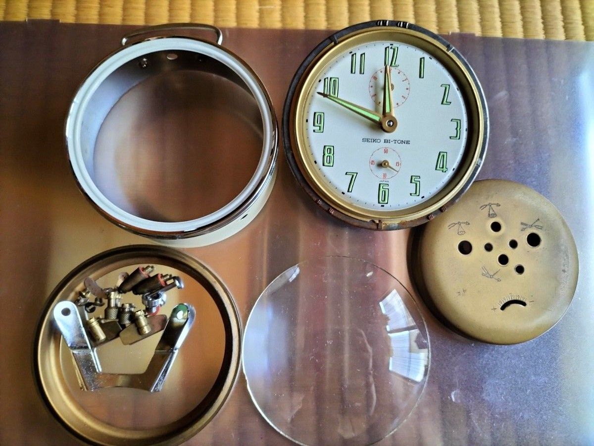 SEIKO BI-TONE 目覚まし時計 アンティーク 昭和レトロ ゼンマイ SEIKO BI-TONE 目覚まし時計 アンティーク 昭和レトロ ゼンマイ