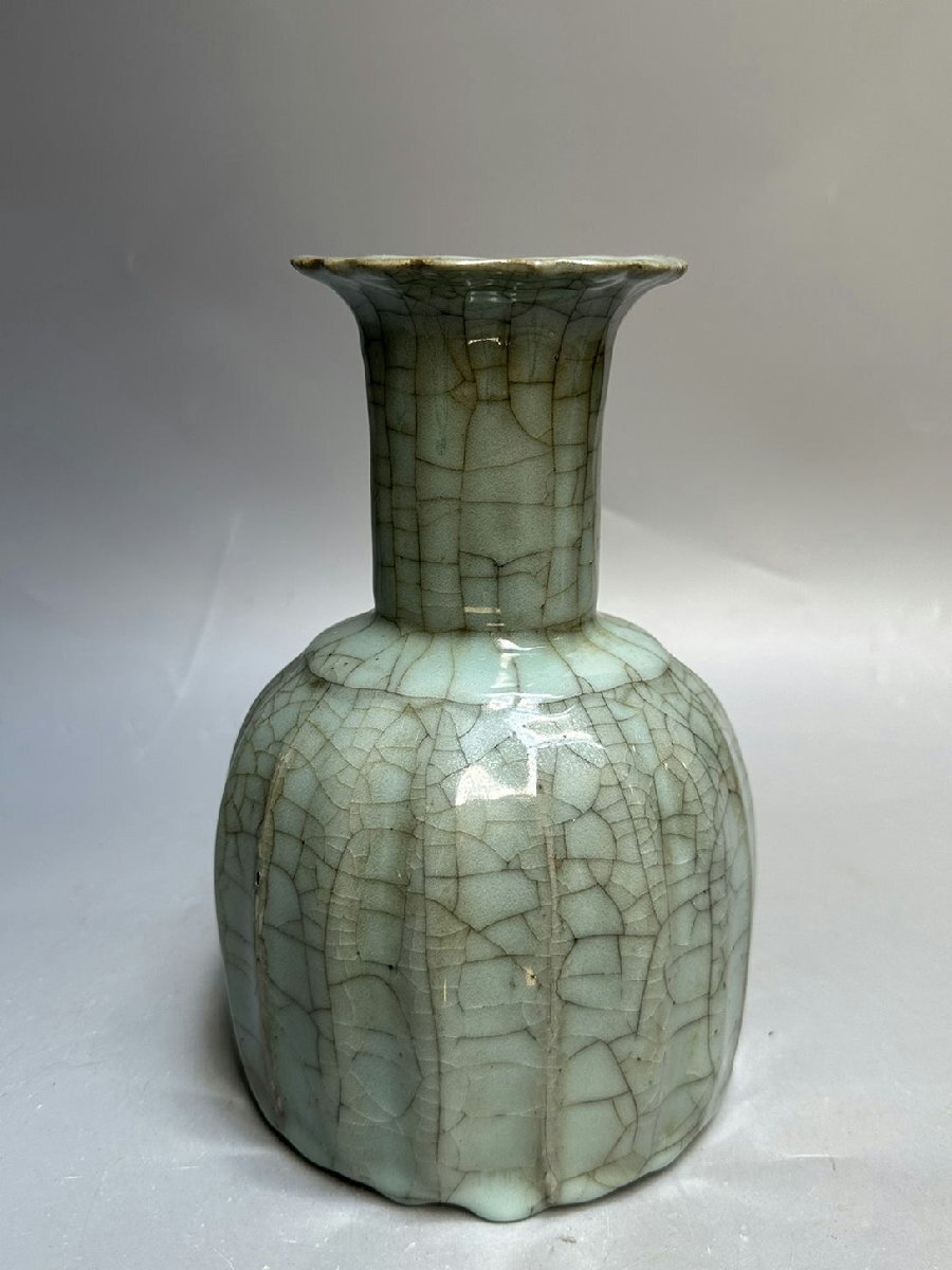 Yahoo!オークション - 観心・時代旧蔵 C246南宋時代 官窯粉青釉花口瓶...