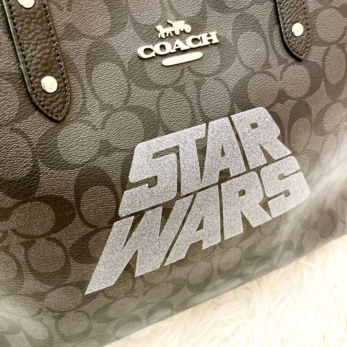未使用】コーチ トートバッグ スターウォーズ シグネチャー 限定 未使用】コーチ トートバッグ スターウォーズ シグネチャー 限定