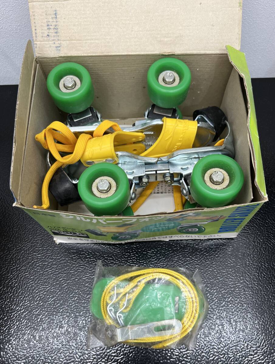 Yahoo!オークション - #3744 ローラースケート シルバーフォックス サ...