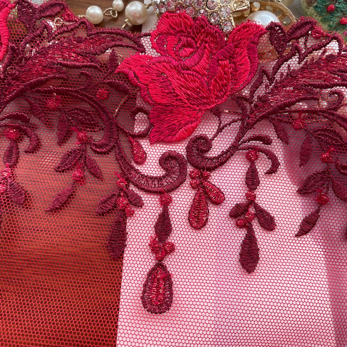 Yahoo!オークション - 1m ラメ糸入り チュールレース D1-16